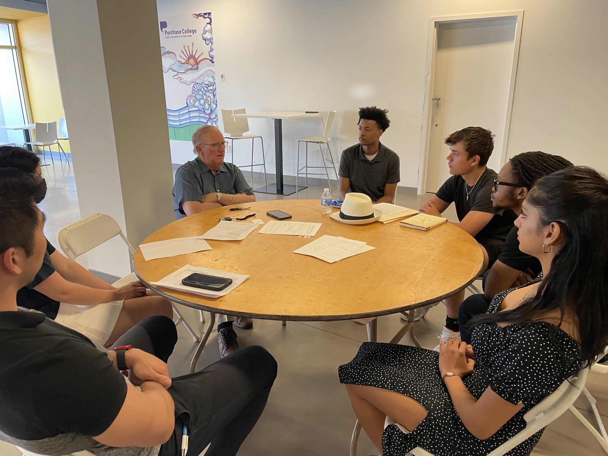 Intergenerational Learning & Discovery at Any Age | Broadview